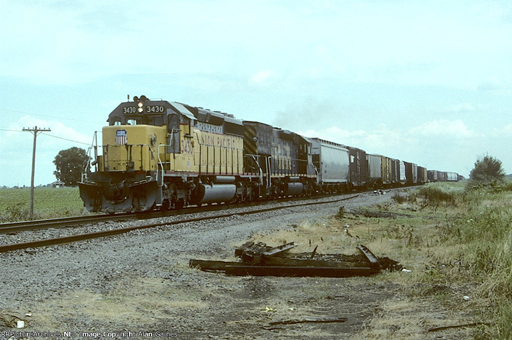 UP SD40-2 3430